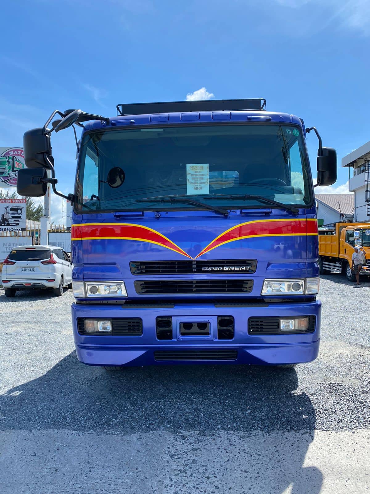 Fuso Super Great Tractor head (10w) - Mateen Tokyo Intl. Inc