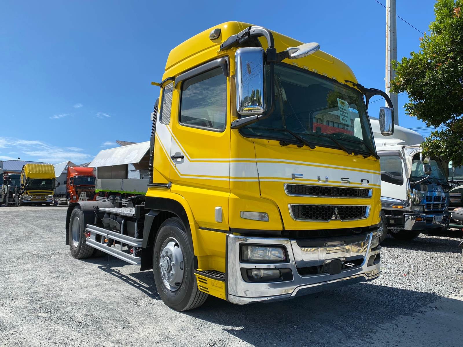 Fuso Super Great Tractor Head (6w) - Mateen Tokyo Intl. Inc