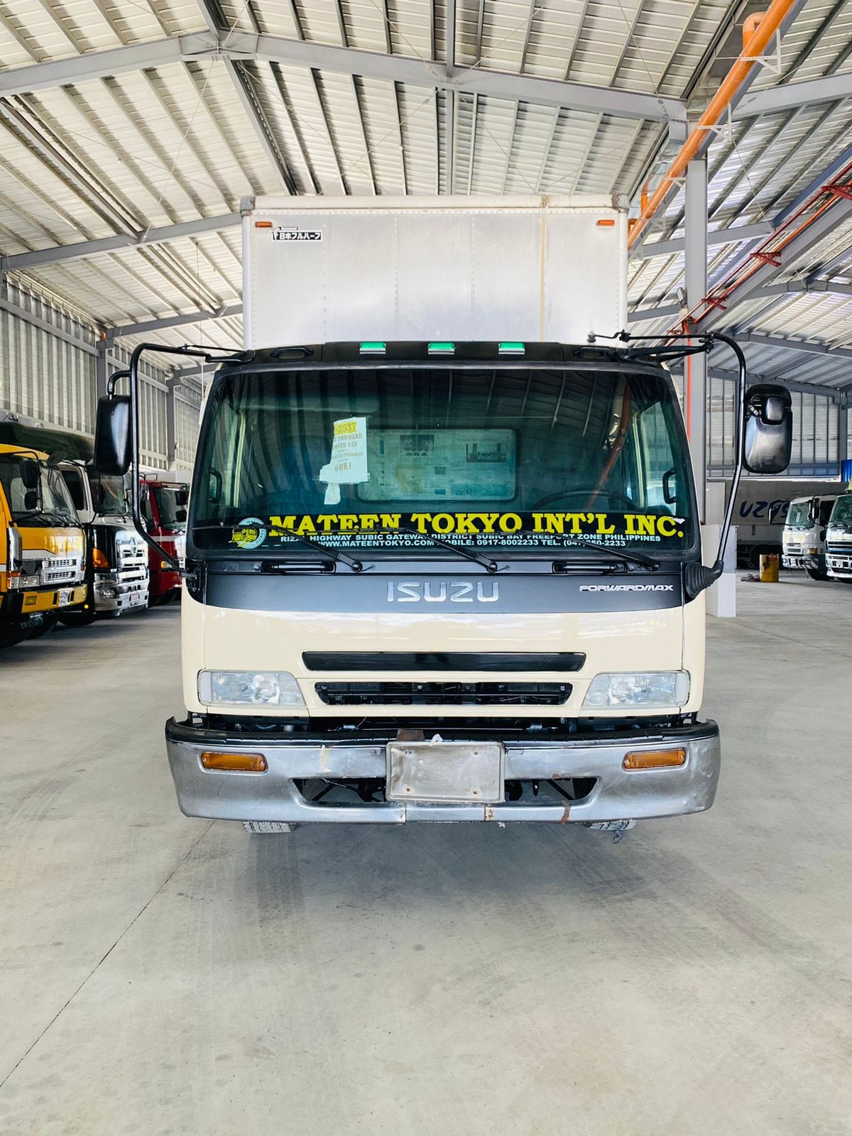 Isuzu Forward ClosedVan 32 feet (6w) - Mateen Tokyo Intl. Inc