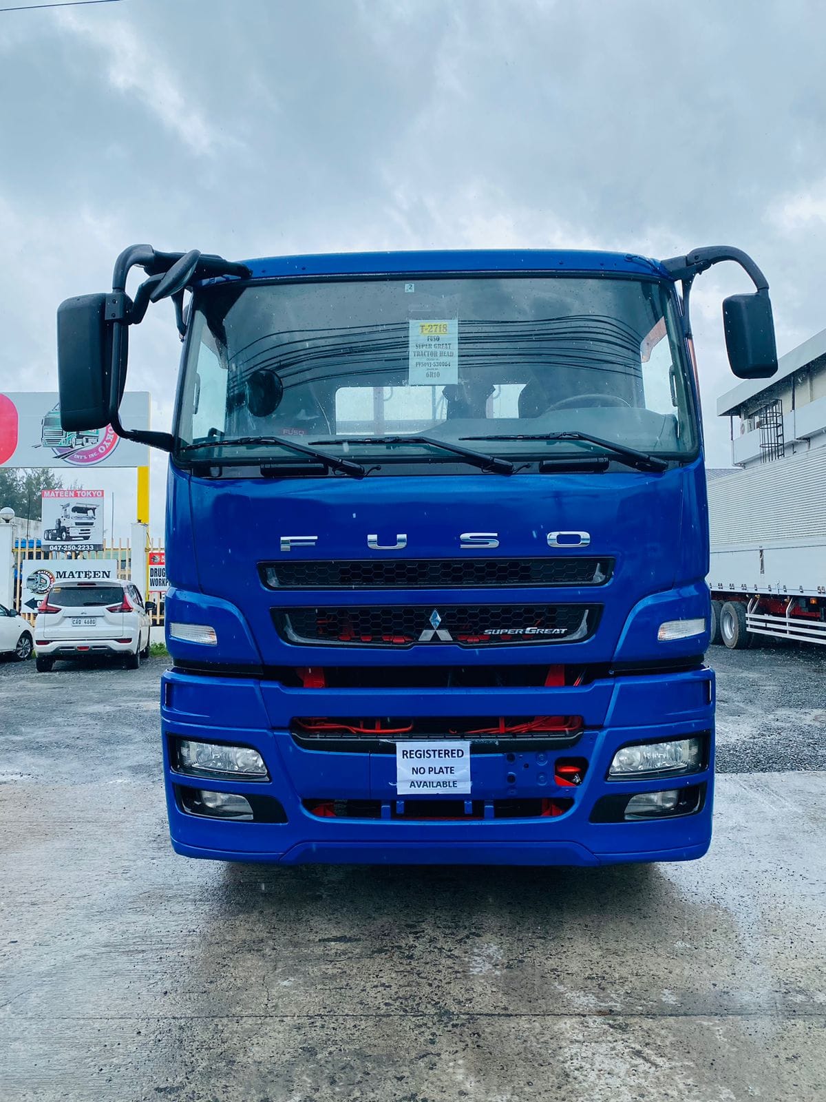 Fuso Super great new face Tractor head (10w) - Mateen Tokyo Intl. Inc