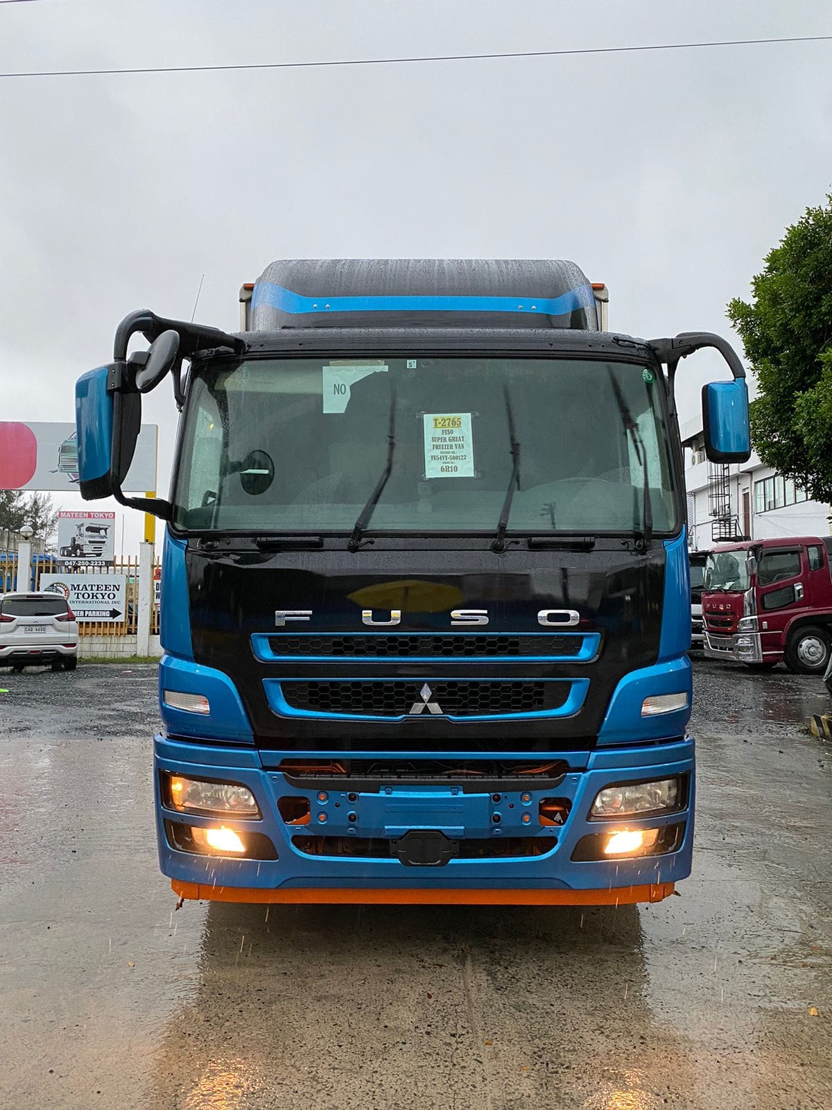 Fuso Super Great new face euro4 WingVan (10w) - Mateen Tokyo Intl. Inc